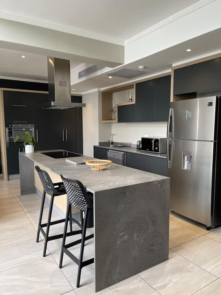 Sandton Luxury Penthouse - Sandton