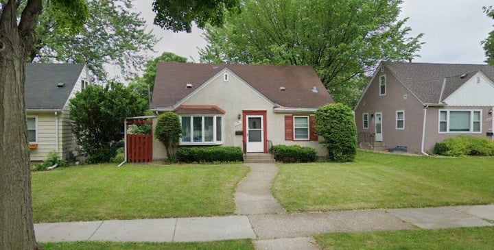 Two Bedrooms Near The Airport - Minneapolis, MN