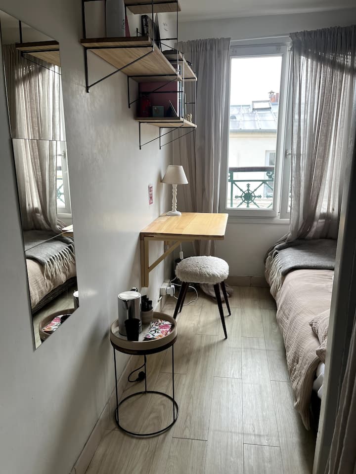Petite Chambre De Service 9e - Párizs