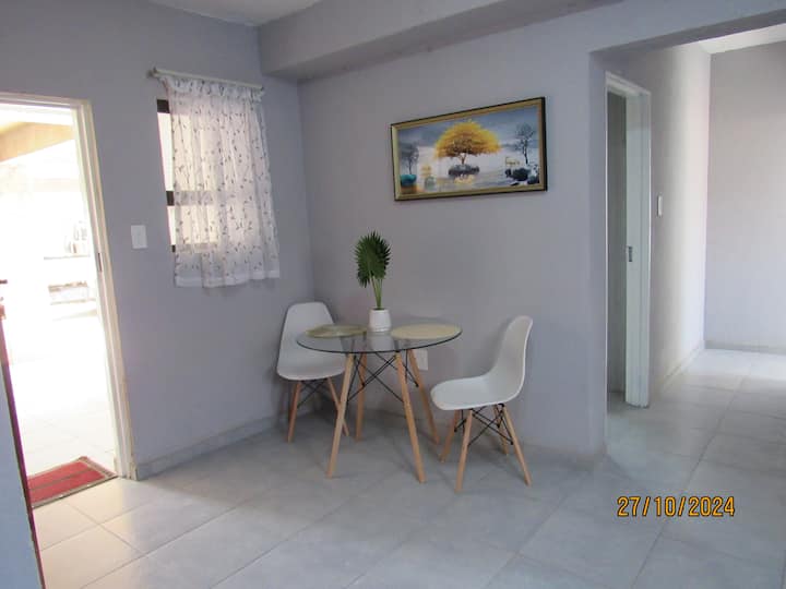 Azrisi Apartments - Flat 2 - Kempton Park