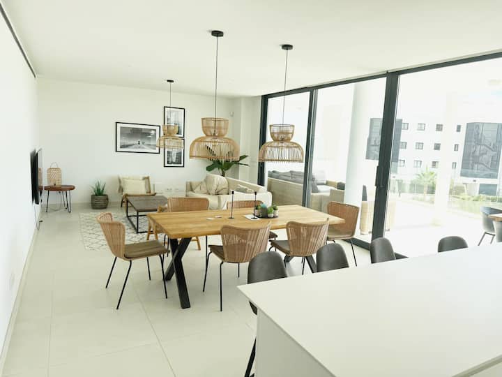 Elegant 2br Apartment Prime Area - Fuengirola