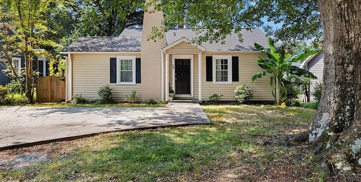 Central Greenville Cozy Cottage - Greenville, SC