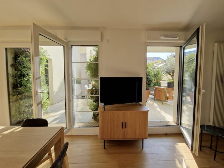 Magnifique Chambre Indépendante Avec Terrasse - Saint-Ouen