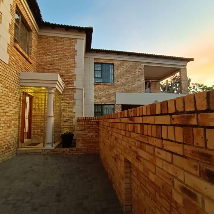 Apartment B - New York In Ferndale! - Randburg