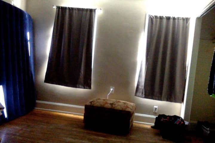 3-bed Space /Shared Amenities - Granville, OH