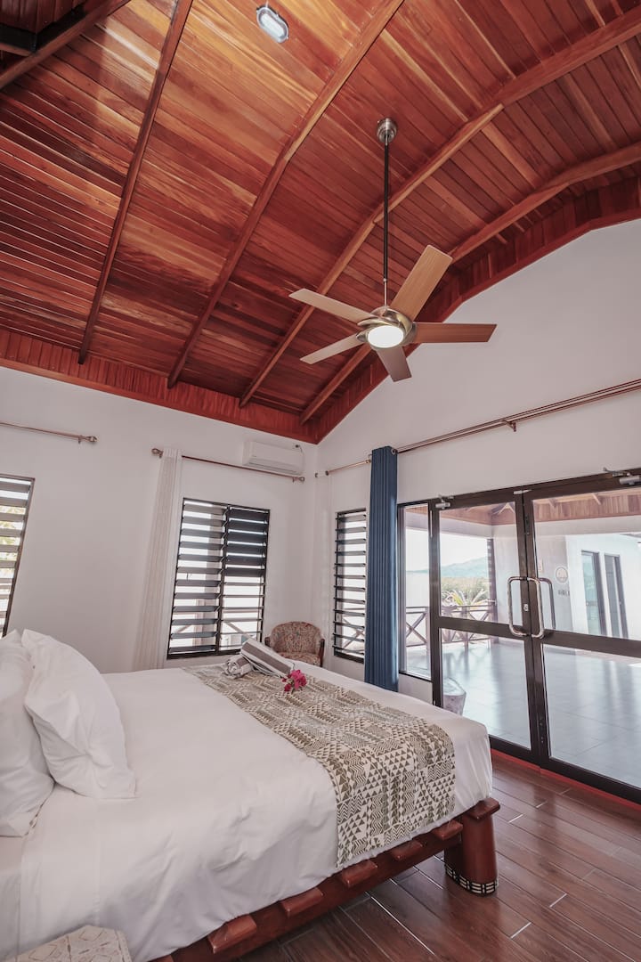Lakeside Villa Naisoso - Nadi