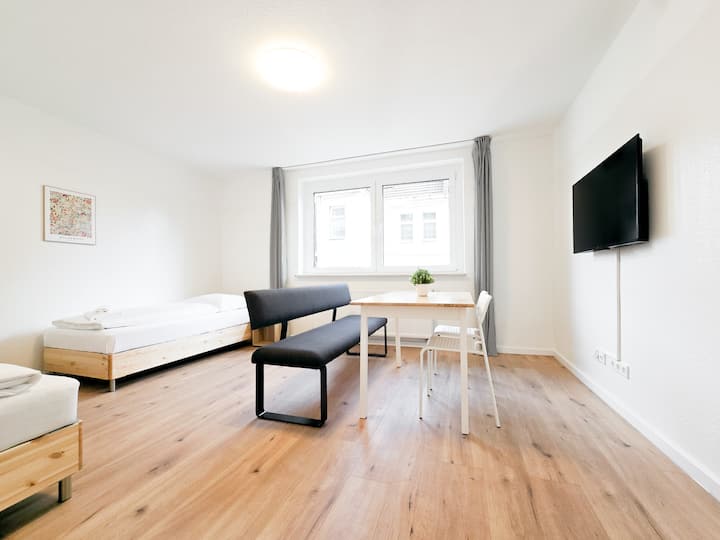 Raj Living - Fitter Apartment - 3 Rooms - Balcony - Duisbourg