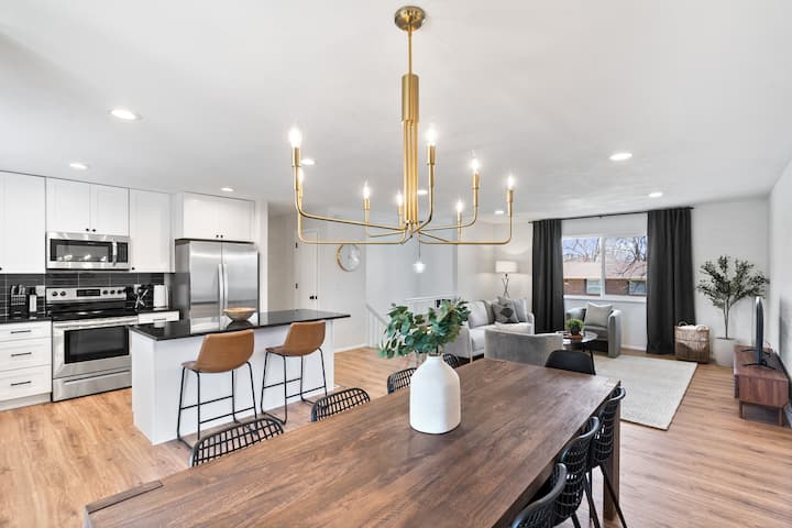 Spacious 5br W/2 King 3 Queen | 15min To Red Rocks - Golden, CO