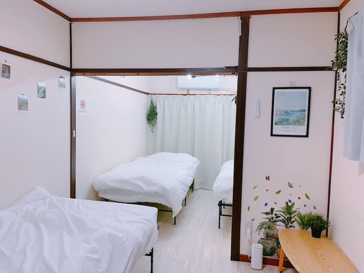 名古屋駅徒歩5分/白川郷行きバス停徒歩圏内/ベッド3台+布団1/快適に寛げる清潔な部屋 - Nagoya