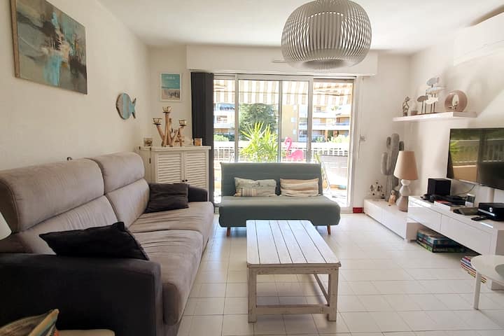 Appartement T3 (3*) 45m2 Terrasse 18m2 Piscine - Le Lavandou