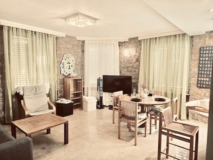 Ideal One Bedroom Flat Close To The Train Station - Luxemburg