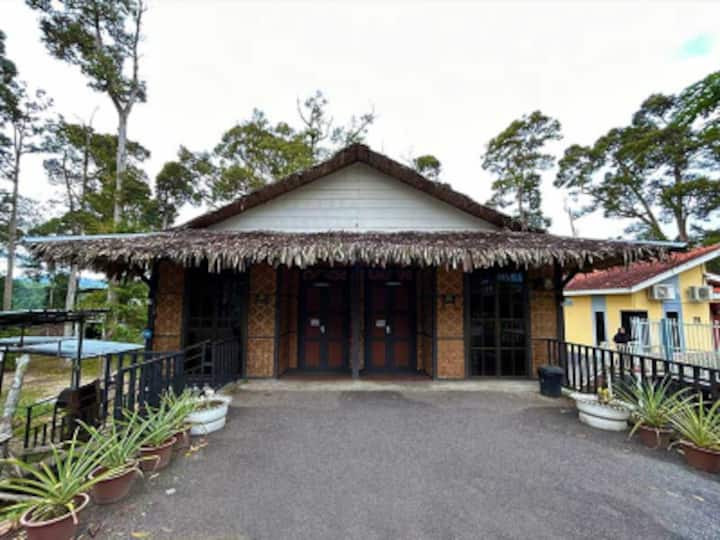 Chalet Josapine Modern & Traditional (Left Unit) - Kuala Kangsar