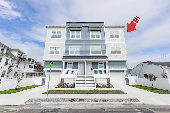 New! 3bdr Two Blocks From Beach With A Rooftop! - Wildwood, NJ