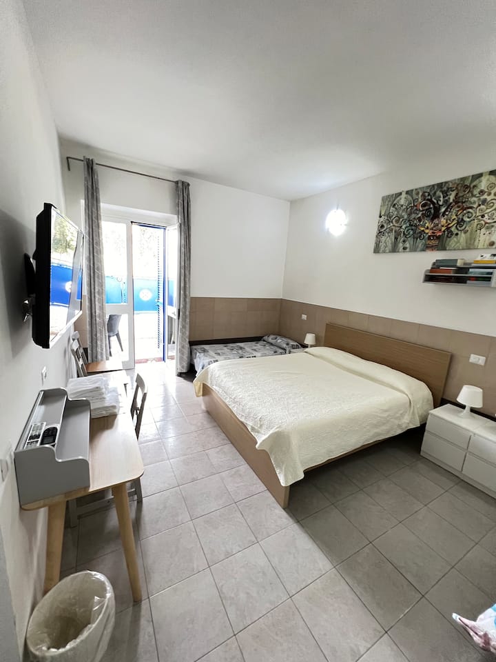 Coccinella - Camera Familiare Con Giardinetto. - San Felice Circeo