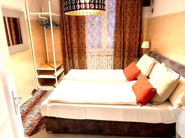 Schiller Munich Center - München