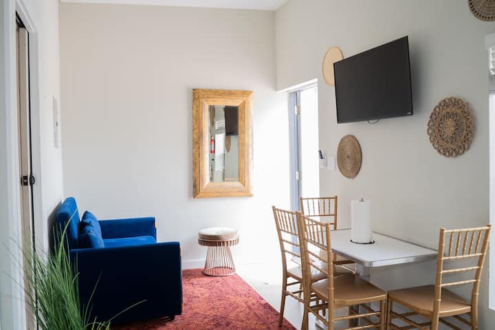 Trendy Brickell 2bd/1bth Free Parking Apt B - Miami Seaquarium, Key Biscayne