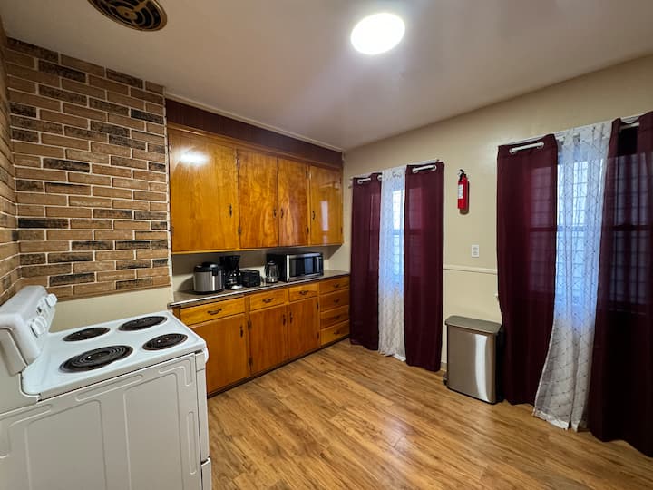 Ferry Getaway Home! - Niagara Falls, NY