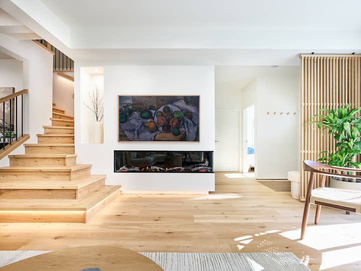 3b Designer Home | Modern Luxury - Vancouver