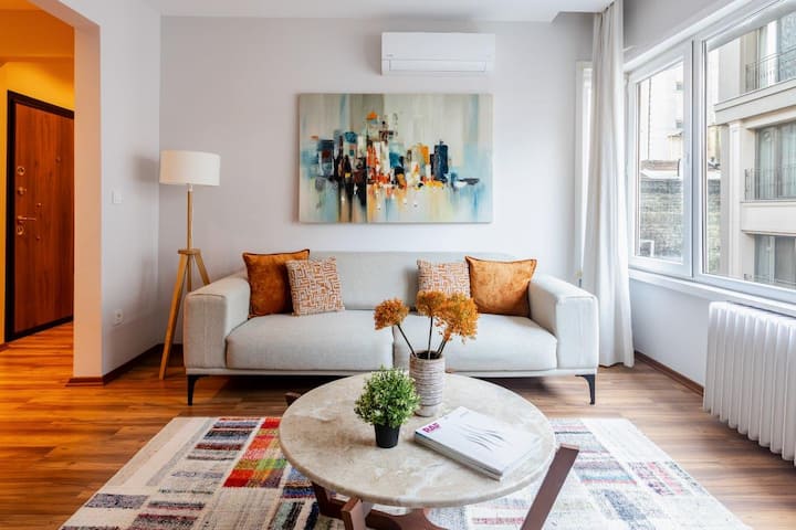 Spacious Modern 4-bed/2bath Central Oasis! #370 - Nordzypern