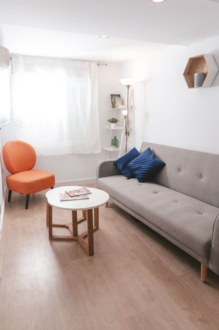 Alohamundi Villasís - Seville, Spain