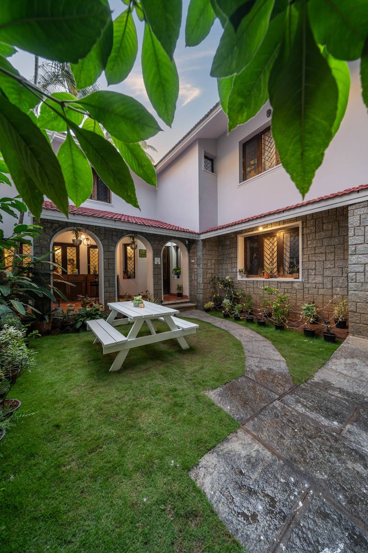 Garden Glory Luxury Villa Spacez - Bengaluru