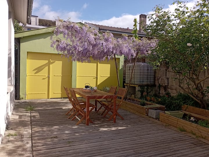 Maison Avec Jardin Dans Un Quartier Calme - Bordeaux