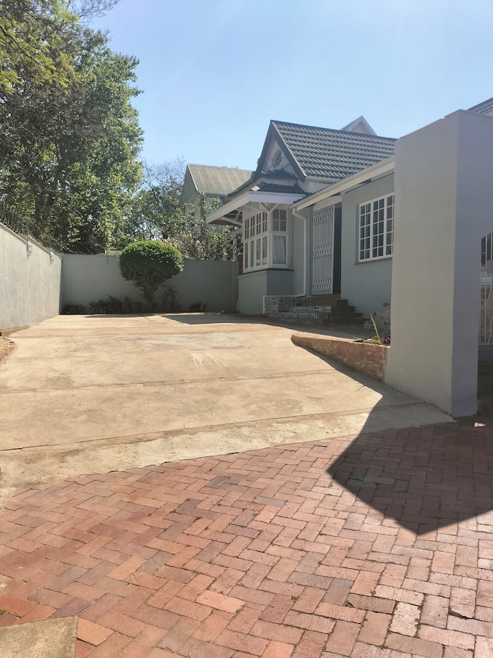 Yes Please Guest Rooms - Pietermaritzburgo