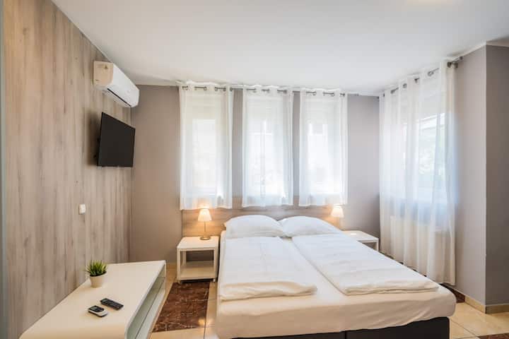 Földszinti  5 Fős Apartman, 1-es - Siófok