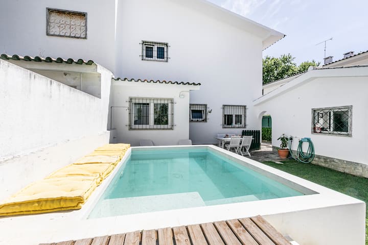 Estoril Beach Villa - Estoril