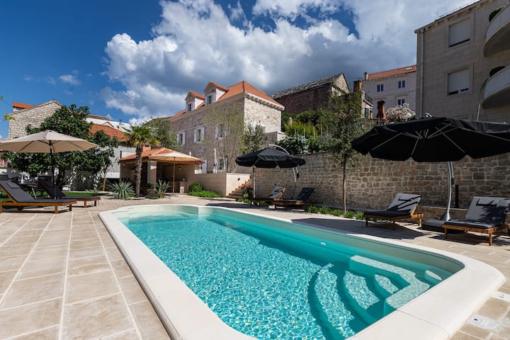 Grand Stone Casa Ciccarelli By Irundo - Omiš