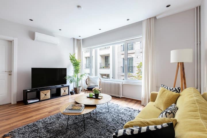 Spacious Modern Airy 4bed/2bath Central Home! #369 - Estambul