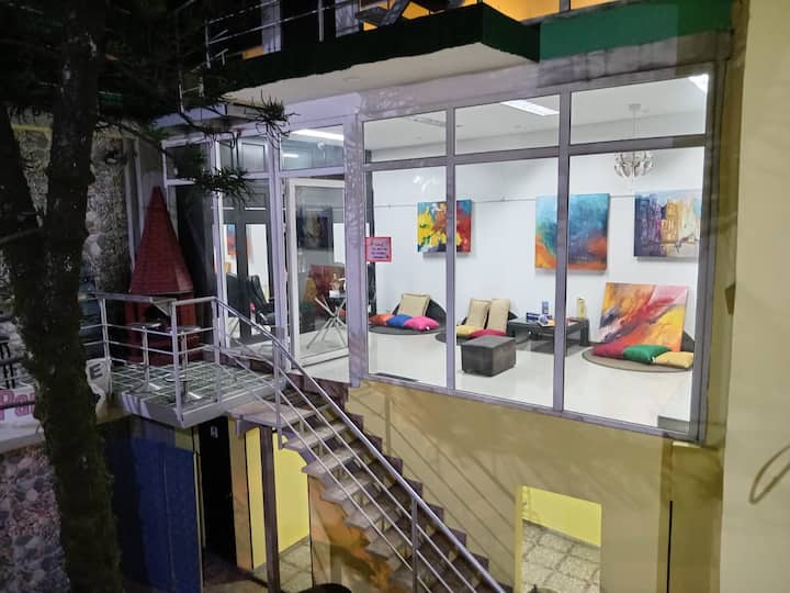 Casa Completa, Con 6 Apartaestudios Independientes - Bogota