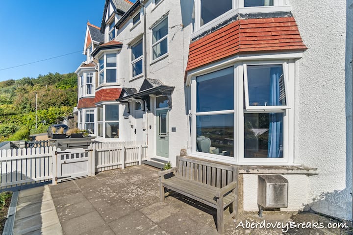Rhif Tri - Aberdovey