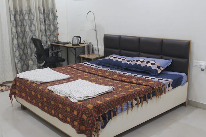 Private Room In A Cosy Bungalow - Jaipur