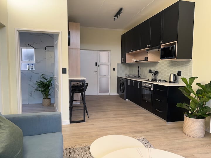 Designer Apartment Greenstone - Edenvale