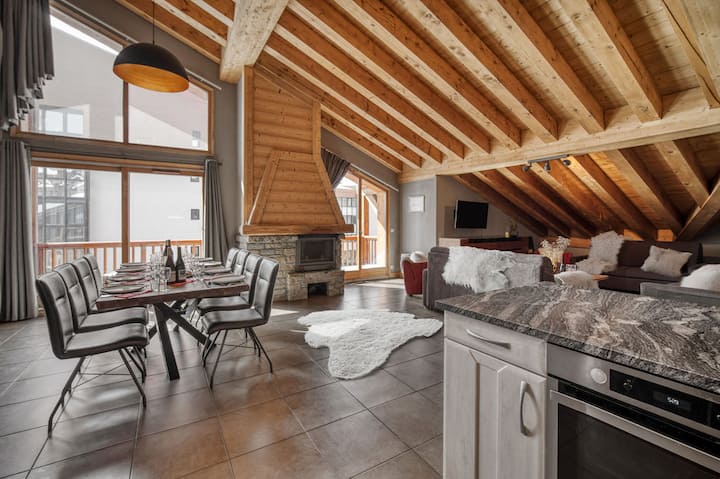 Catered Sabot Penthouse - 8-10 Pax - Ski-in/out - Orelle