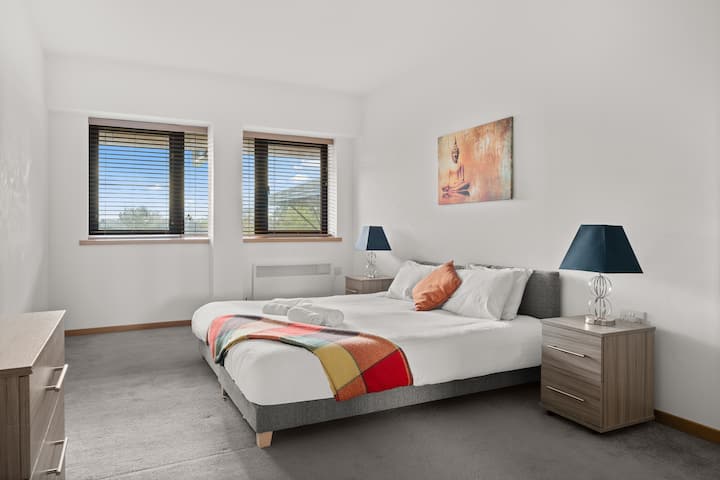 Cosy&spacious 2br Apt In Swindon, Free Parking - Swindon