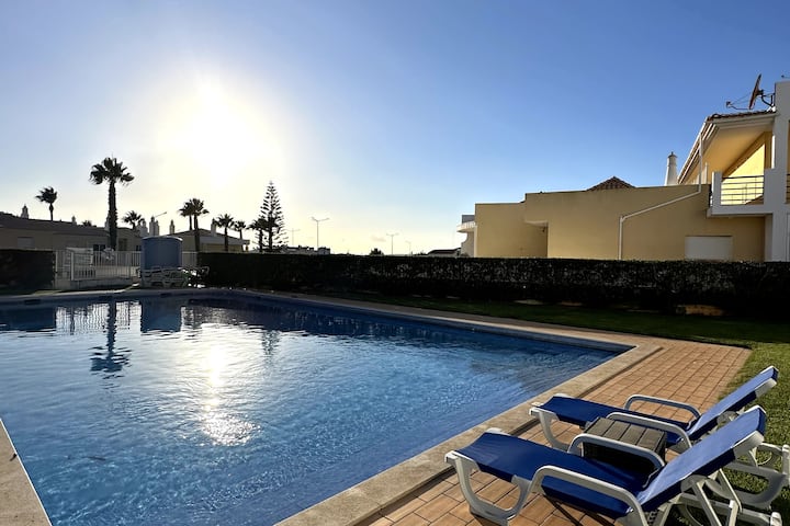 Spacious House & 3 Min Drive From Gale Beach - Guia