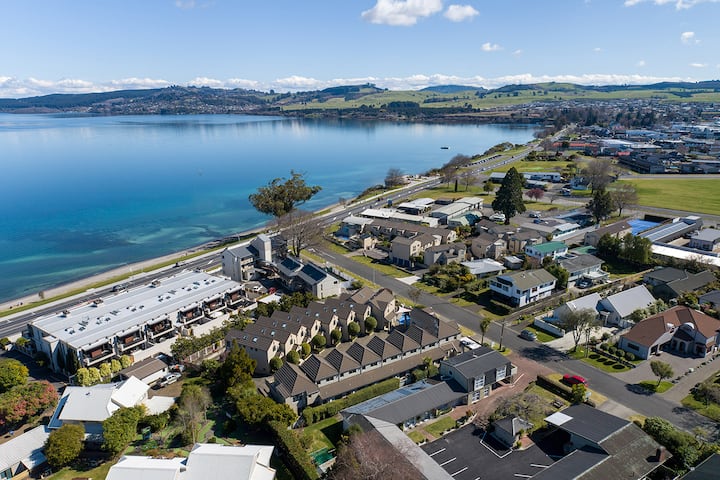 Heart Of Taupo - Apartment - By Town & Lake! - Taupo