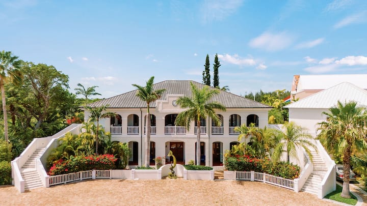 Government House Ground Floor - Freeport