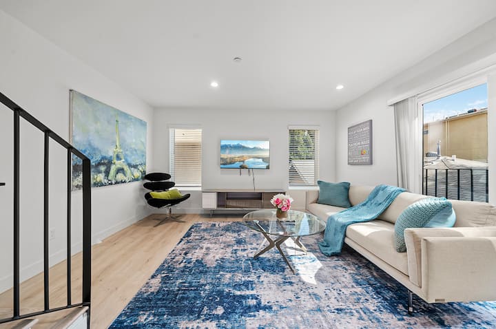 Charming 3br/3ba Home In The Heart Of Hollywood - Los Angeles, CA