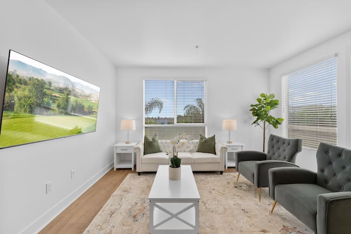 Luxe: King Beds! Pool/hot Tub, Gym, Games, Parking - Scripps Ranch - San Diego