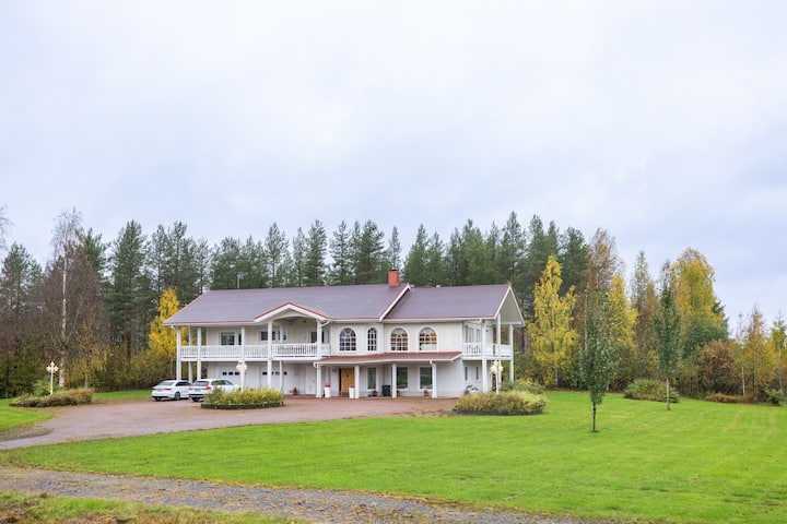 Spacious Arctic Countryside House - Rovaniemi