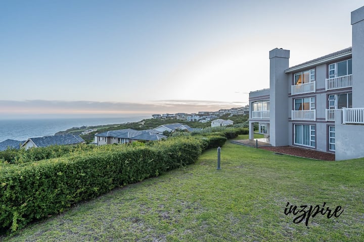 Labuche Villa - Mossel Bay