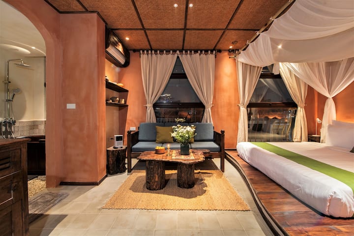 2. Stylish Old Quarter Condo W/bathtub+netflix - China