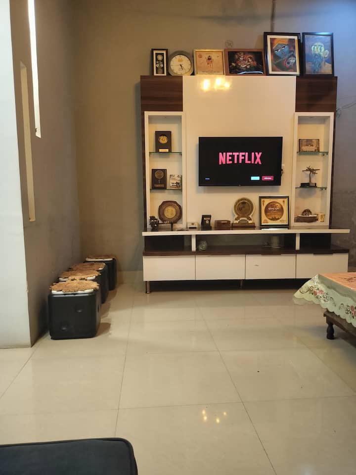 Radhesh Dham - Mathura