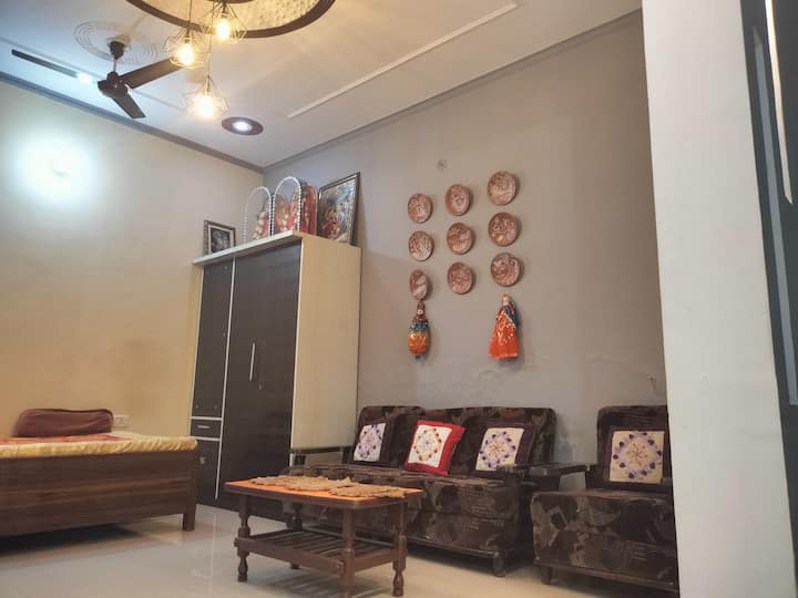 Radhesh Dham - Mathura