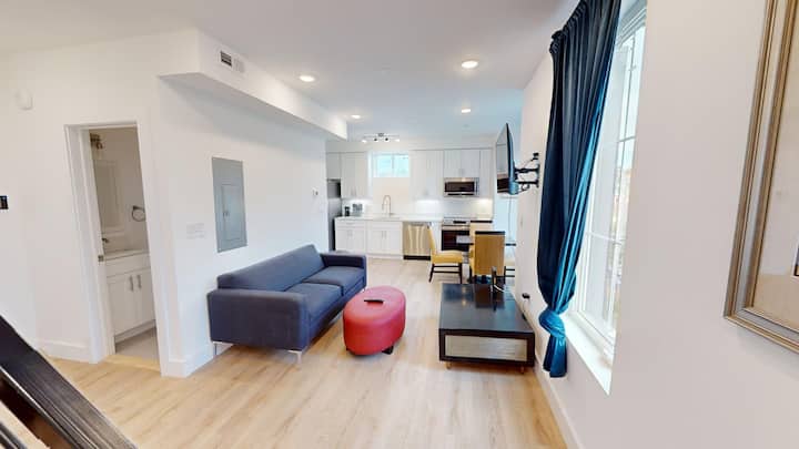 2br+terrace, Wifi, Workspace, Metro, Free Parking - Washington