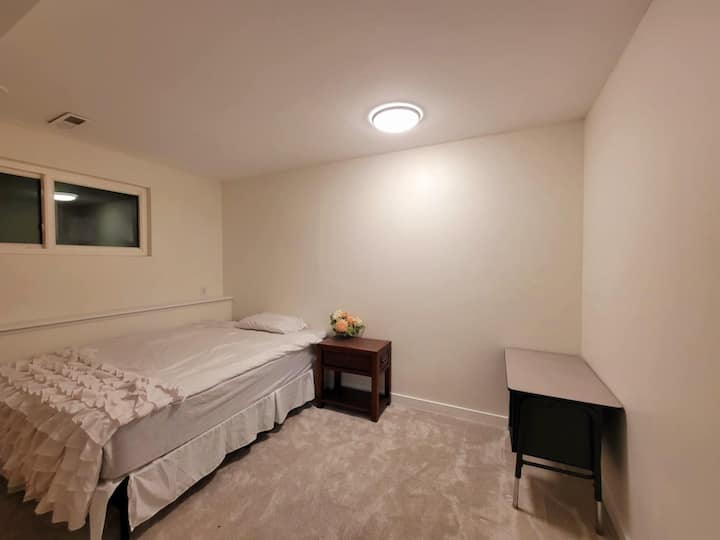 Private Room In Awesome Bellevue - Bellevue, WA