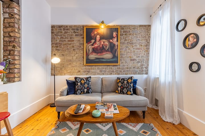 Historical Apartment 10 Min Walk To Taksim - Beyoğlu